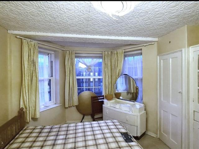 Room in a Shared Flat, Reading House, SE15