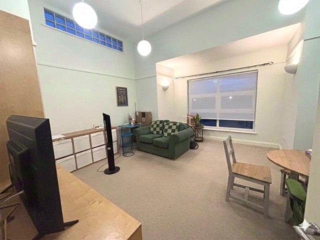Room in a Shared Flat, Redpath House, SE27