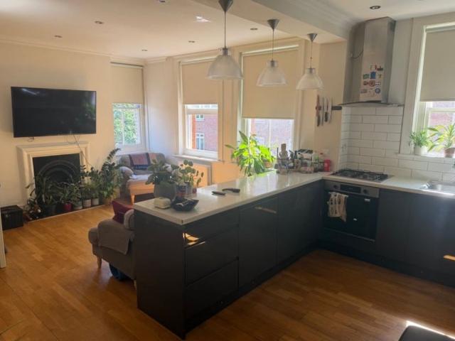 Room in a Shared Flat, Renfrew Road, SE11