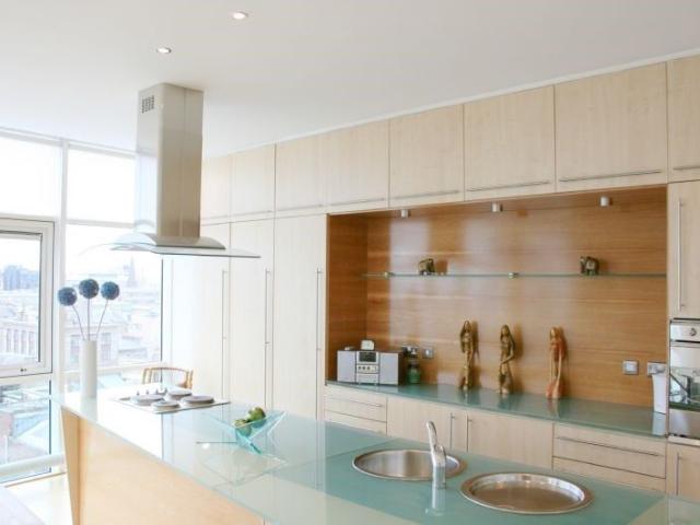 Room in a Shared Flat, Renfrew Street, G3