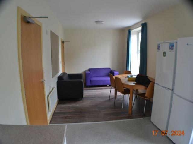 Room in a Shared Flat, Woodhouse St, LS6