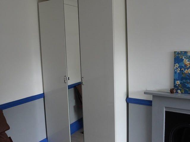 Room in a Shared Flat, Woodside Green, SE25