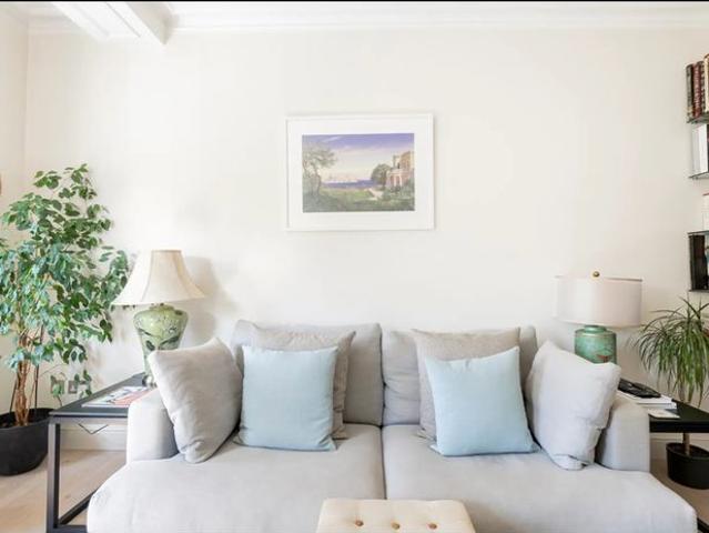 Room in a Shared Flat, Waldemar Avenue Mansions, SW6
