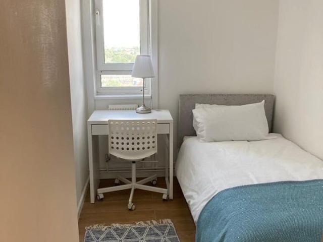 Room in a Shared Flat, Ward Point, SE11