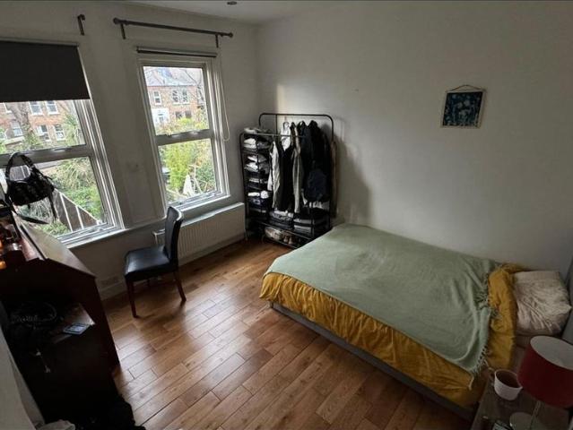 Room in a Shared Flat, Wetherden Street, E17