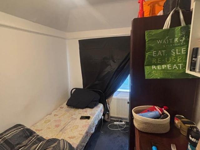 Room in a Shared Flat, Westminster Avenue, CR7