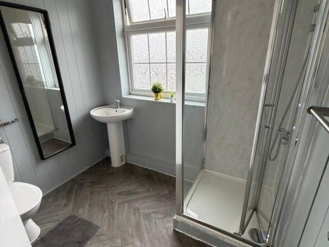 Room in a Shared Flat, Weston House, NW6