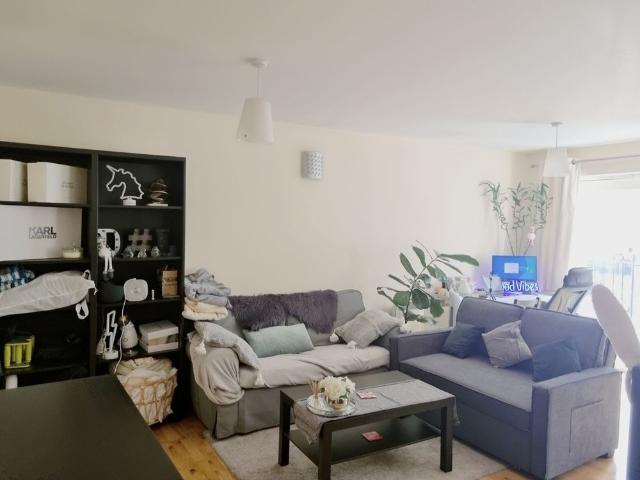 Room in a Shared Flat, Westport Street, E1