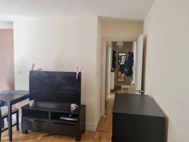 Room in a Shared Flat, Westport Street, E1