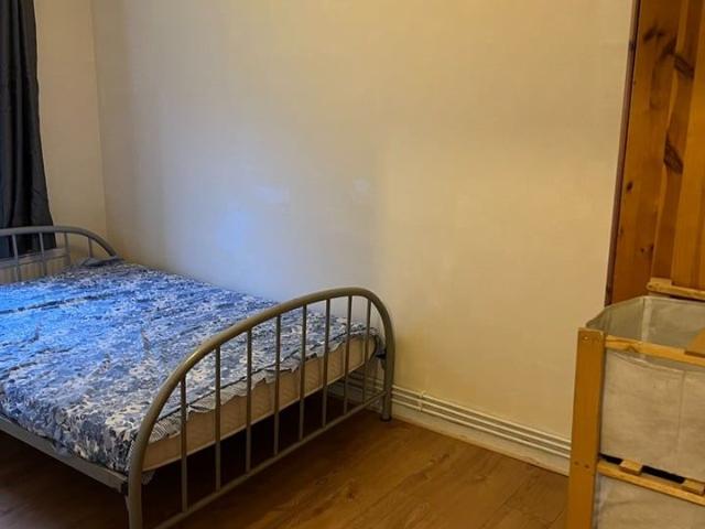 Room in a Shared Flat, Whitechapel, E1