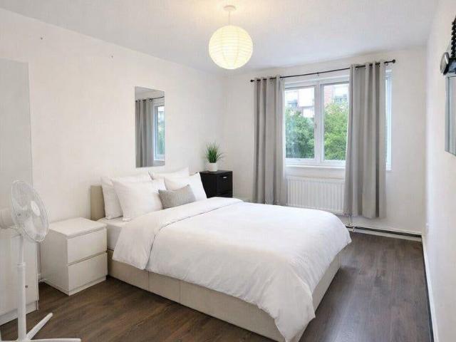 Room in a Shared Flat, Tower Bridge Road, SE1