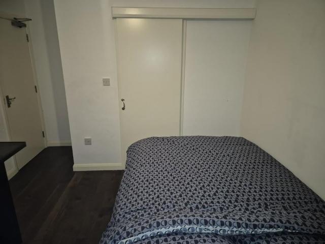 Room in a Shared Flat, Toorack Road, HA3