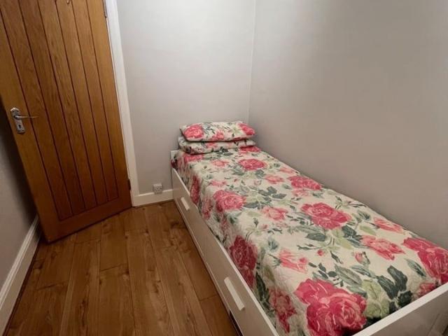 Room in a Shared Flat, Thanet Lodge, NW2