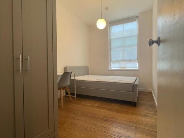 Room in a Shared Flat, Theobalds Road, WC1X