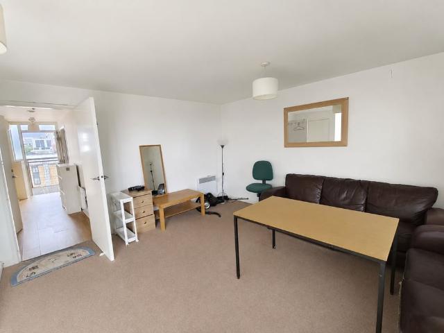 Room in a Shared Flat, Trinity Court, M15