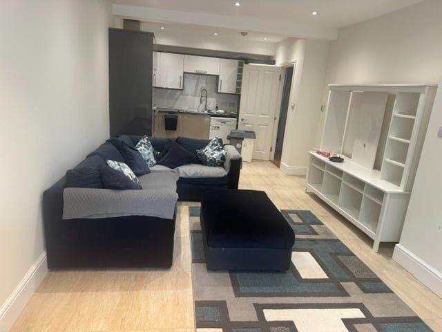 Room in a Shared Flat, Tulse Hill, SW2