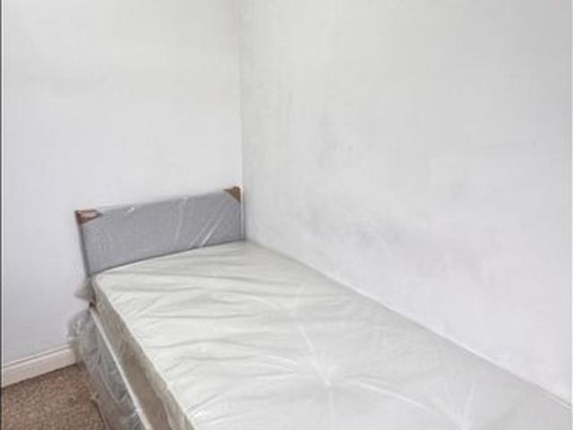 Room in a Shared House, Margery Terrace, E7