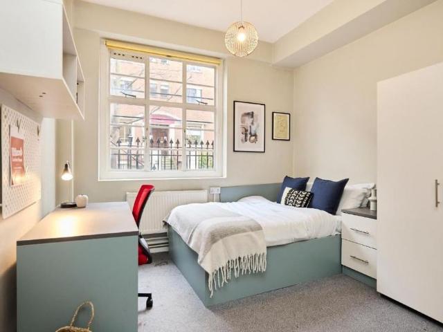 Room in a Shared House, Medway Street, SW1P