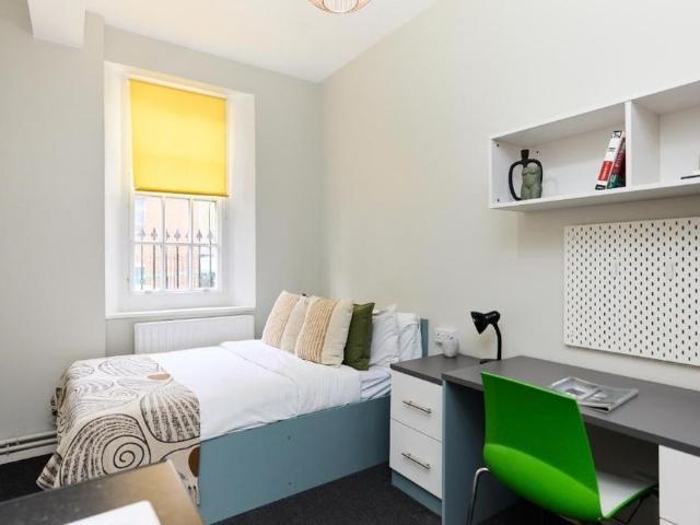 Room in a Shared House, Medway Street, SW1P