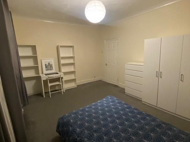 Room in a Shared House, Melford Road, E11
