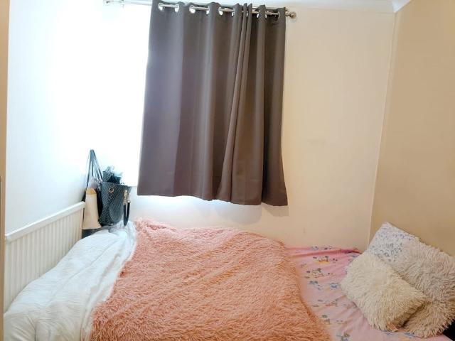 Room in a Shared House, Minnow Walk, SE17