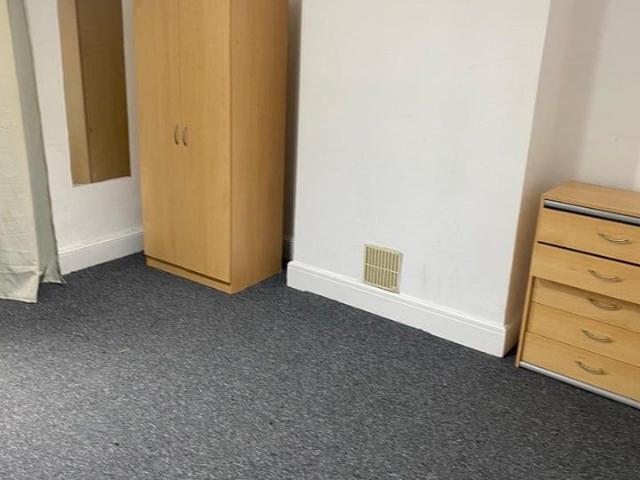 Room in a Shared House, Mivart Street, BS5