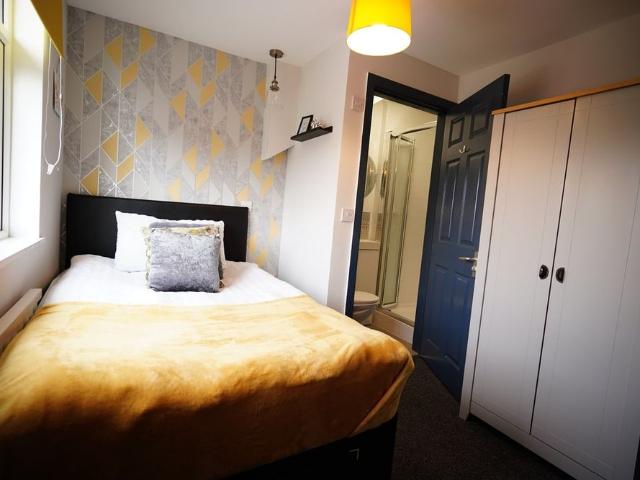 Room in a Shared House, Monks Road, CV1
