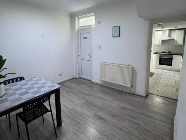 Room in a Shared House, Morley Road, E15