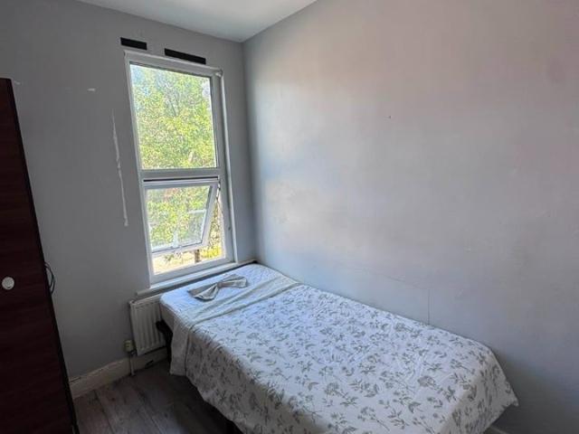 Room in a Shared House, Mount Pleasant Road, N17