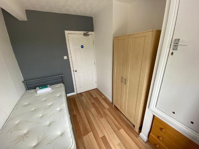 Room in a Shared House, Natal Road, CB1