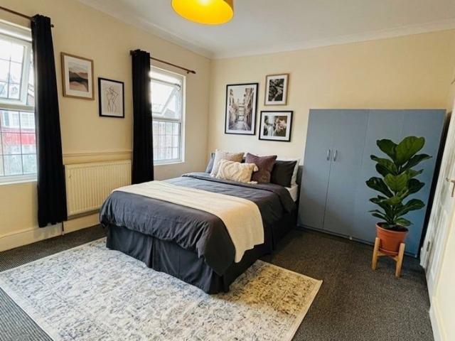Room in a Shared House, Natal Road, SW16