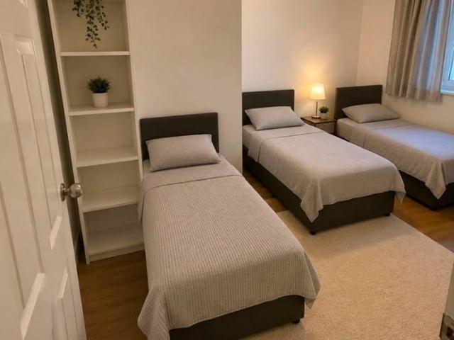 Room in a Shared House, Near Princess Road And City Center M, M14
