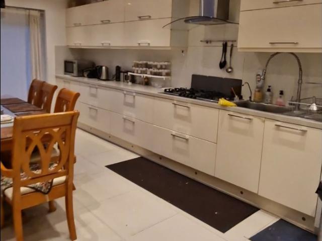 Room in a Shared House, Neeld Crescent, NW4