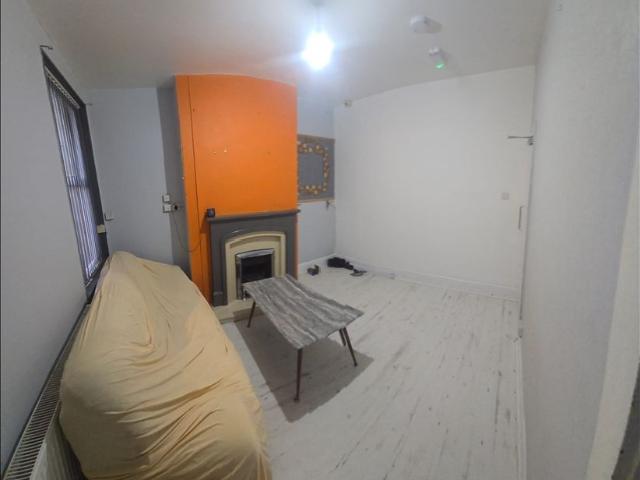 Room in a Shared House, Newman Road, B24
