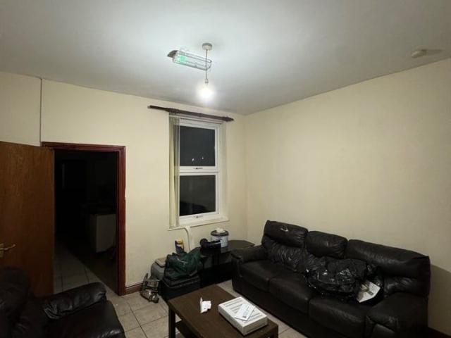 Room in a Shared House, Newport Road, B12