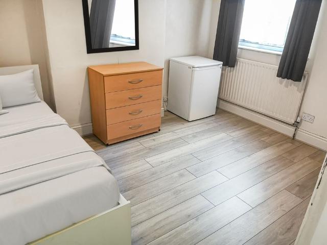 Room in a Shared House, Norfolk Road, B23