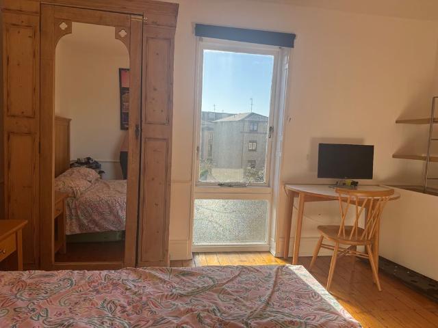Room in a Shared House, Oxford Gardens, W10