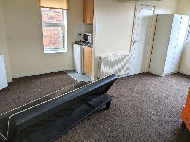 Room in a Shared House, Oxford Road, B23