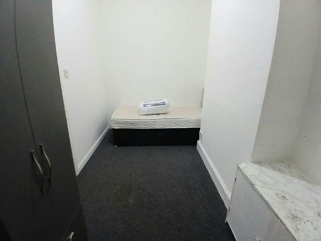 Room in a Shared House, Oxhill Road, B21