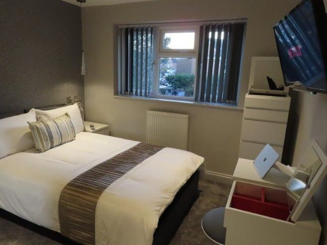 Room in a Shared House, Oakington Manor Drive, HA9