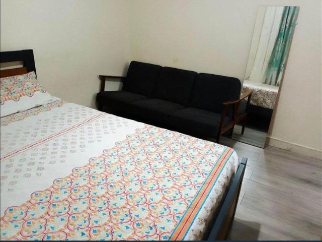 Room in a Shared House, Oaklands Park Avenue, IG1