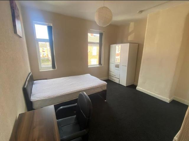Room in a shared house on Mackenzie Road