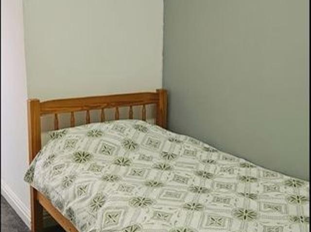 Room in a Shared House, Audley Road, B33