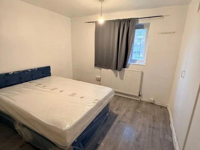Room in a Shared House, Ada Gardens, E15