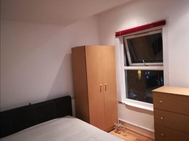 Room in a Shared House, Albert Square, E15