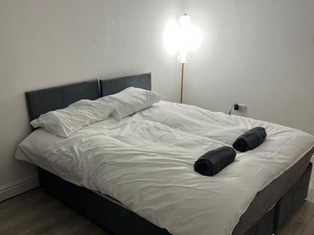 Room in a Shared House, All Hallows Road, BS5