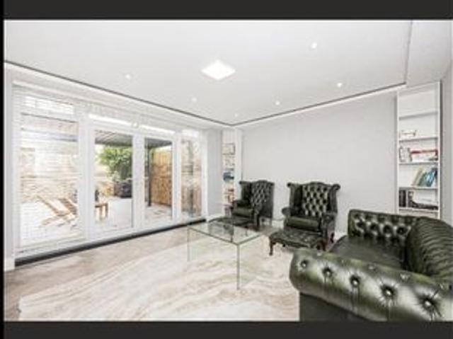 Room in a Shared House, Alpha Grove, E14