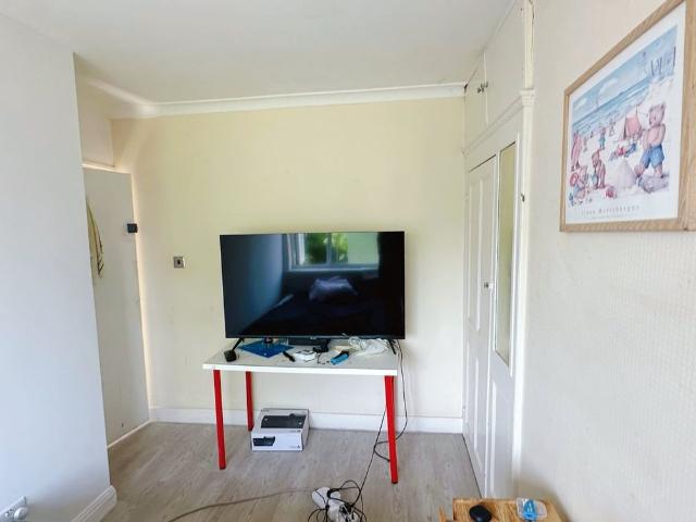 Room in a Shared House, Burgess Road, SO16