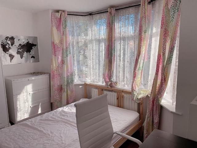 Room in a Shared House, Burgess Road, SO16