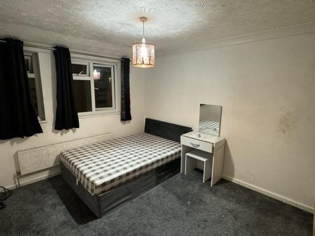 Room in a Shared House, Banstead Terrace East, LS8